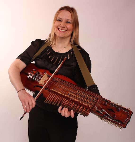 Bio – Vicki Swan & Jonny Dyer